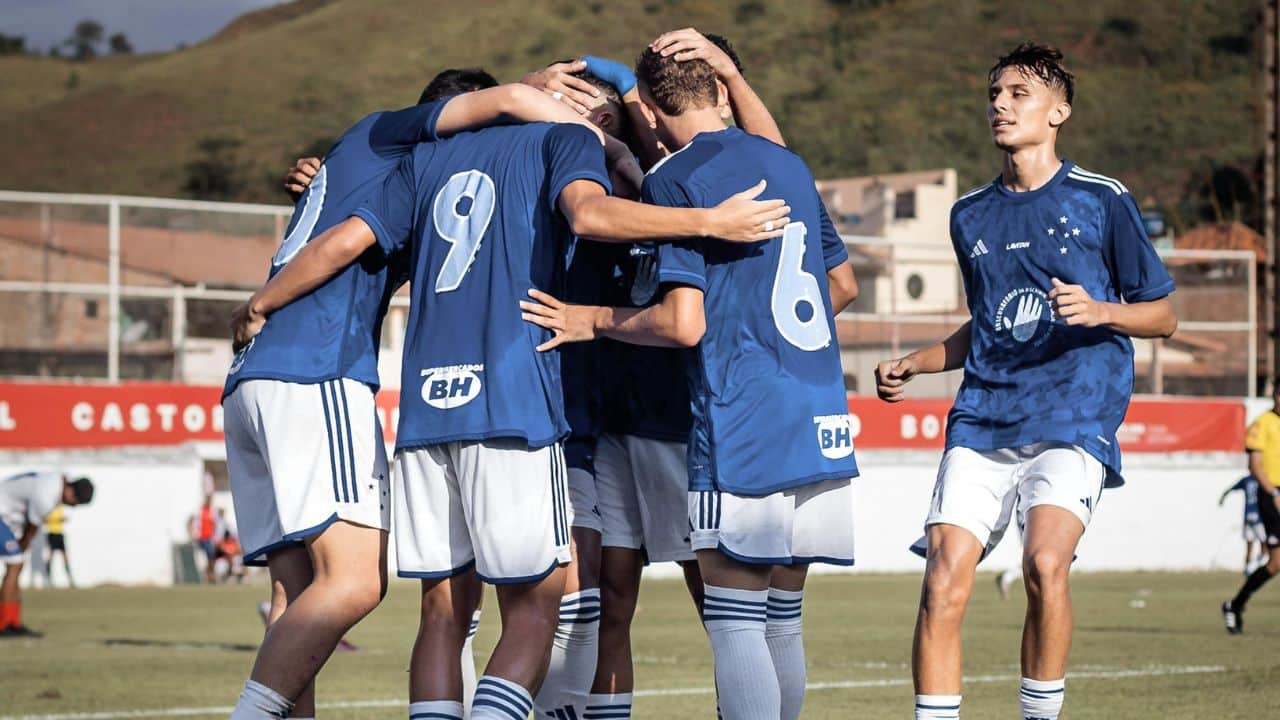 Cruzeiro goleia e avança a semifinal da Copa do Brasil Sub-17
