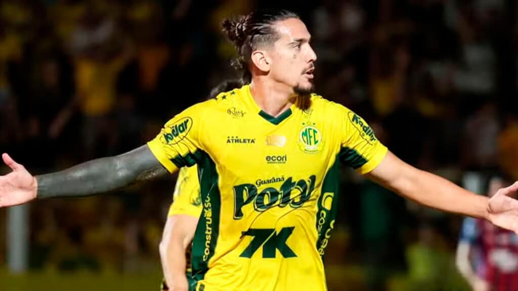 Cruzeiro encaminha a contratação do atacante Chico da Costa, do Cerro ...