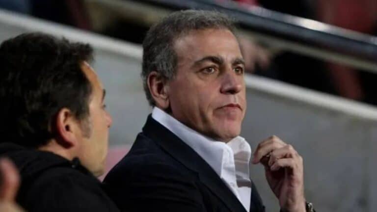 André Cury é o ultimo a deixar o CT, após negociação por Gerson